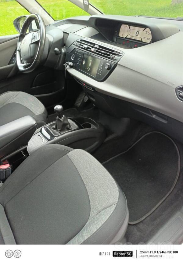 Balts Citroen c4-picasso 2015 Rīga, ar dzinēja tilpumu 1.60 L un nobraukumu 211 tūkst. km par 3500 €, foto 7 vietnē AUTOMOTO.COM.LV