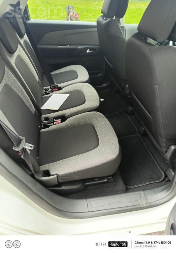 Balts Citroen c4-picasso 2015 Rīga, ar dzinēja tilpumu 1.60 L un nobraukumu 211 tūkst. km par 3500 €, foto 9 vietnē AUTOMOTO.COM.LV