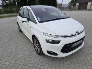 White Citroen c4-picasso 2015 in Taurage, with an engine capacity of 1.56 L and mileage of 191 thousand km for 5200 €, photo 3 on AUTOMOTO.COM.LV