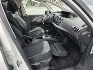 White Citroen c4-picasso 2015 in Taurage, with an engine capacity of 1.56 L and mileage of 191 thousand km for 5200 €, photo 9 on AUTOMOTO.COM.LV