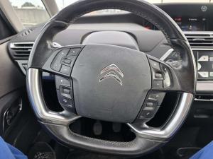 White Citroen c4-picasso 2015 in Taurage, with an engine capacity of 1.56 L and mileage of 191 thousand km for 5200 €, photo 11 on AUTOMOTO.COM.LV