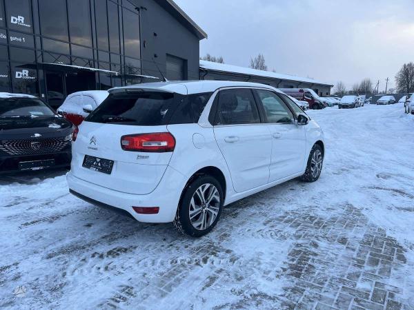 Balts Citroen c4-picasso 2016 Tauragė, ar dzinēja tilpumu 1.20 L un nobraukumu 125 tūkst. km par 5200 €, foto 8 vietnē AUTOMOTO.COM.LV