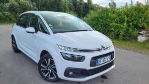 White Citroen c4-picasso 2016 in Taurage, with an engine capacity of 1.56 L and mileage of 206 thousand km for 6200 €, photo 9 on AUTOMOTO.COM.LV