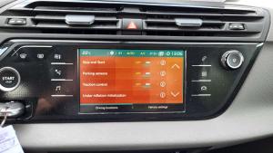 White Citroen c4-picasso 2016 in Taurage, with an engine capacity of 1.56 L and mileage of 206 thousand km for 6200 €, photo 18 on AUTOMOTO.COM.LV