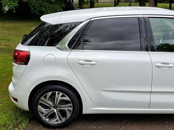 Balts Citroen c4-picasso 2016 Šauļi, ar dzinēja tilpumu 1.20 L un nobraukumu 98 tūkst. km par 5200 €, foto 4 vietnē AUTOMOTO.COM.LV