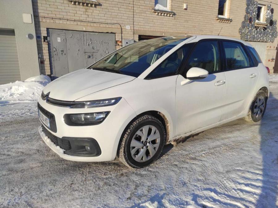 Balts Citroen c4-picasso 2017 Panevēža, ar dzinēja tilpumu 1.20 L un nobraukumu 126 tūkst. km par 4999 €, foto 6 vietnē AUTOMOTO.COM.LV