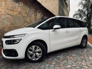 White Citroen c4-picasso 2017 in Cesis, with an engine capacity of 1.20 L and mileage of 0 thousand km for 7500 €, photo 5 on AUTOMOTO.COM.LV