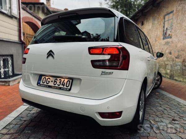 White Citroen c4-picasso 2017 in Cesis, with an engine capacity of 1.20 L and mileage of 0 thousand km for 7500 €, photo 5 on AUTOMOTO.COM.LV