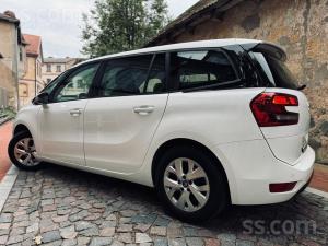 White Citroen c4-picasso 2017 in Cesis, with an engine capacity of 1.20 L and mileage of 0 thousand km for 7500 €, photo 9 on AUTOMOTO.COM.LV