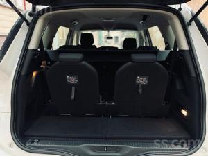 White Citroen c4-picasso 2017 in Cesis, with an engine capacity of 1.20 L and mileage of 0 thousand km for 7500 €, photo 10 on AUTOMOTO.COM.LV