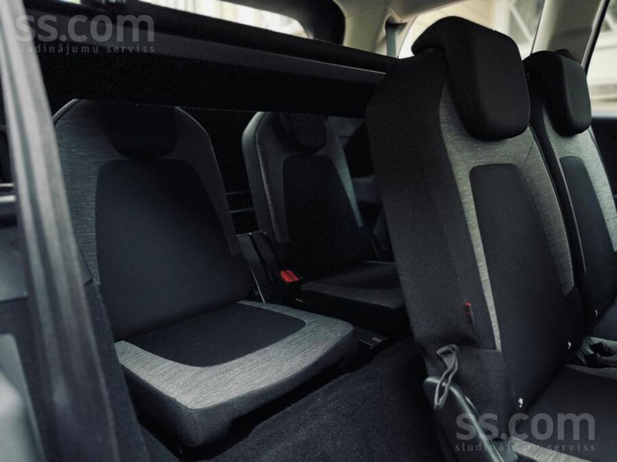 White Citroen c4-picasso 2017 in Cesis, with an engine capacity of 1.20 L and mileage of 0 thousand km for 7500 €, photo 12 on AUTOMOTO.COM.LV