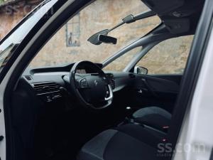 White Citroen c4-picasso 2017 in Cesis, with an engine capacity of 1.20 L and mileage of 0 thousand km for 7500 €, photo 25 on AUTOMOTO.COM.LV