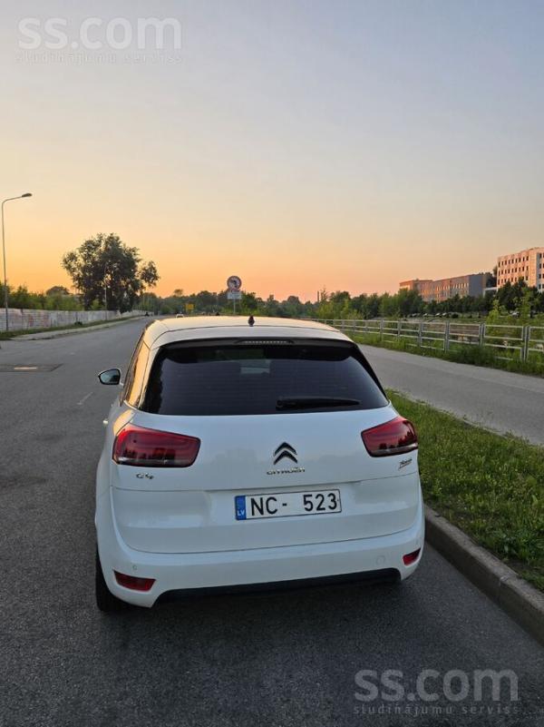 Balts Citroen c4-picasso 2017 Rīga, ar dzinēja tilpumu 1.60 L un nobraukumu 190 tūkst. km par 6300 €, foto 6 vietnē AUTOMOTO.COM.LV