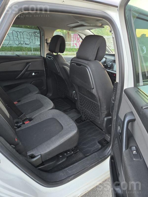 Balts Citroen c4-picasso 2017 Rīga, ar dzinēja tilpumu 1.60 L un nobraukumu 190 tūkst. km par 6300 €, foto 9 vietnē AUTOMOTO.COM.LV