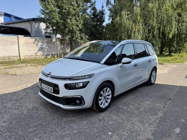 White Citroen c4-picasso 2017 in Kaunas, with an engine capacity of 2.00 L and mileage of 257 thousand km for 5650 €, photo 7 on AUTOMOTO.COM.LV
