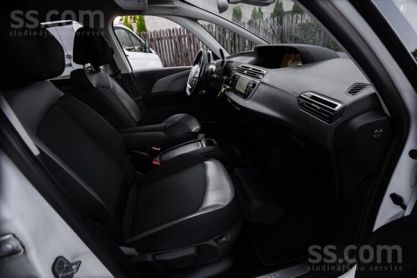 Balts Citroen c4-picasso 2017 Jelgava, ar dzinēja tilpumu 1.20 L un nobraukumu 178 tūkst. km par 5990 €, foto 8 vietnē AUTOMOTO.COM.LV