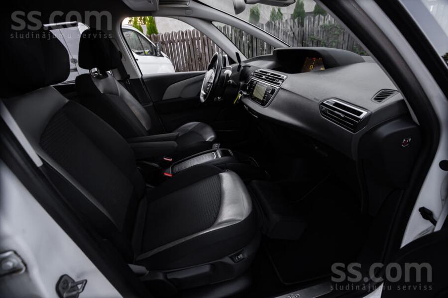 Balts Citroen c4-picasso 2017 Jelgava, ar dzinēja tilpumu 1.20 L un nobraukumu 178 tūkst. km par 5990 €, foto 8 vietnē AUTOMOTO.COM.LV