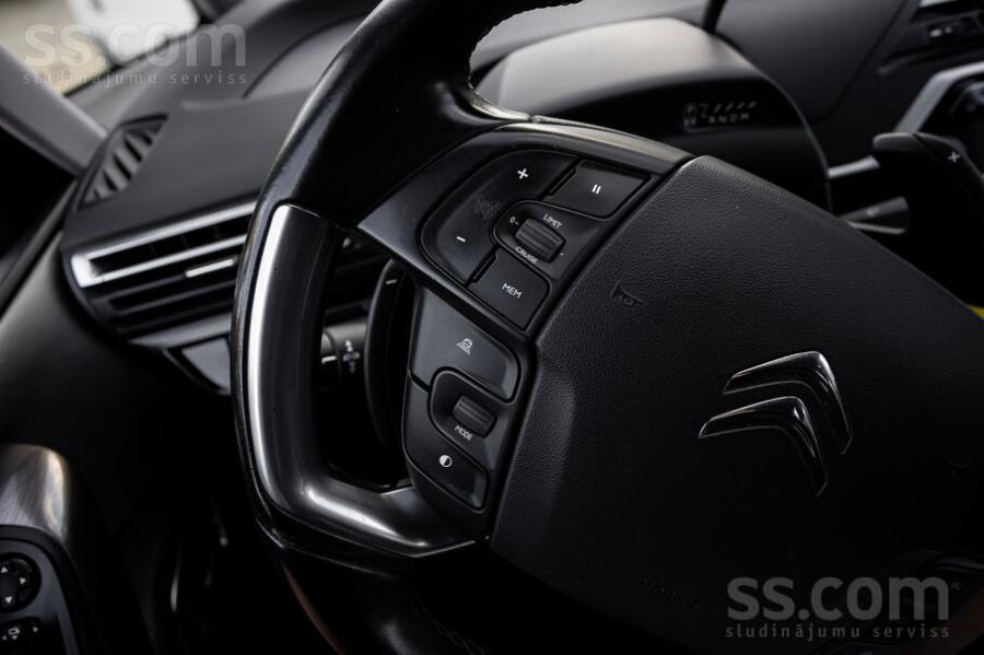 Balts Citroen c4-picasso 2017 Jelgava, ar dzinēja tilpumu 1.20 L un nobraukumu 178 tūkst. km par 5990 €, foto 30 vietnē AUTOMOTO.COM.LV