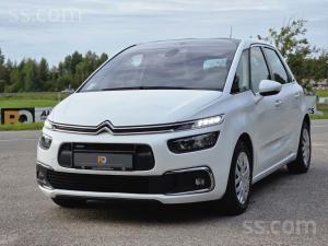 Balts Citroen c4-picasso 2017 Liepāja, ar dzinēja tilpumu 1.20 L un nobraukumu 117 tūkst. km par 6790 €, foto  vietnē AUTOMOTO.COM.LV