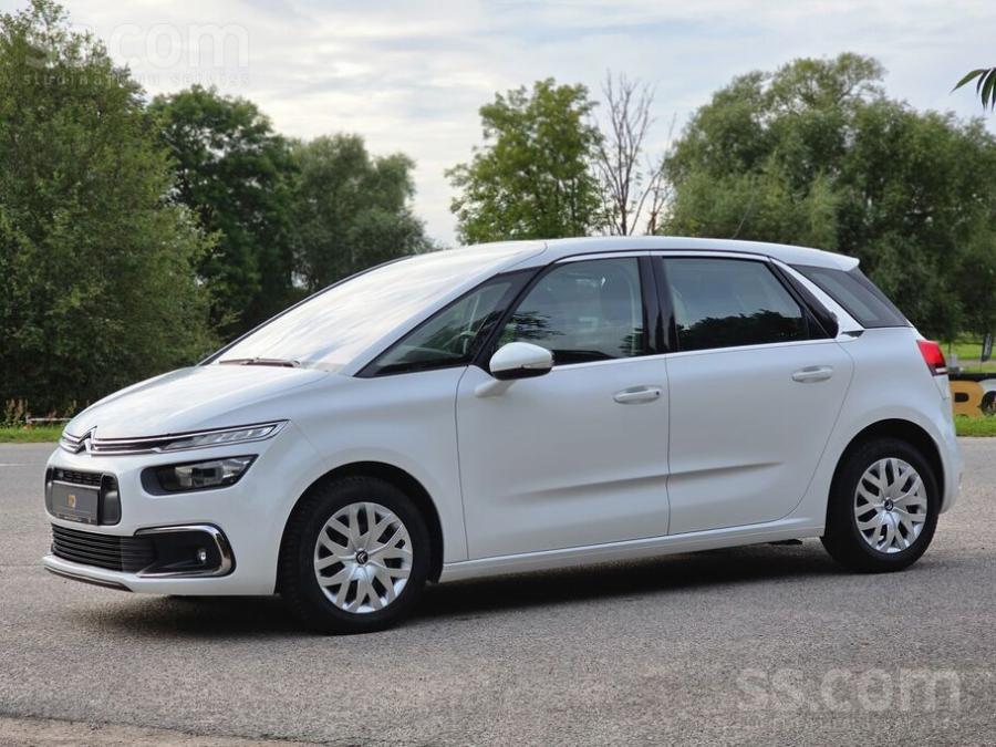 Balts Citroen c4-picasso 2017 Liepāja, ar dzinēja tilpumu 1.20 L un nobraukumu 117 tūkst. km par 6790 €, foto 4 vietnē AUTOMOTO.COM.LV
