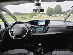 Balts Citroen c4-picasso 2017 Liepāja, ar dzinēja tilpumu 1.20 L un nobraukumu 117 tūkst. km par 6790 €, foto 11 vietnē AUTOMOTO.COM.LV
