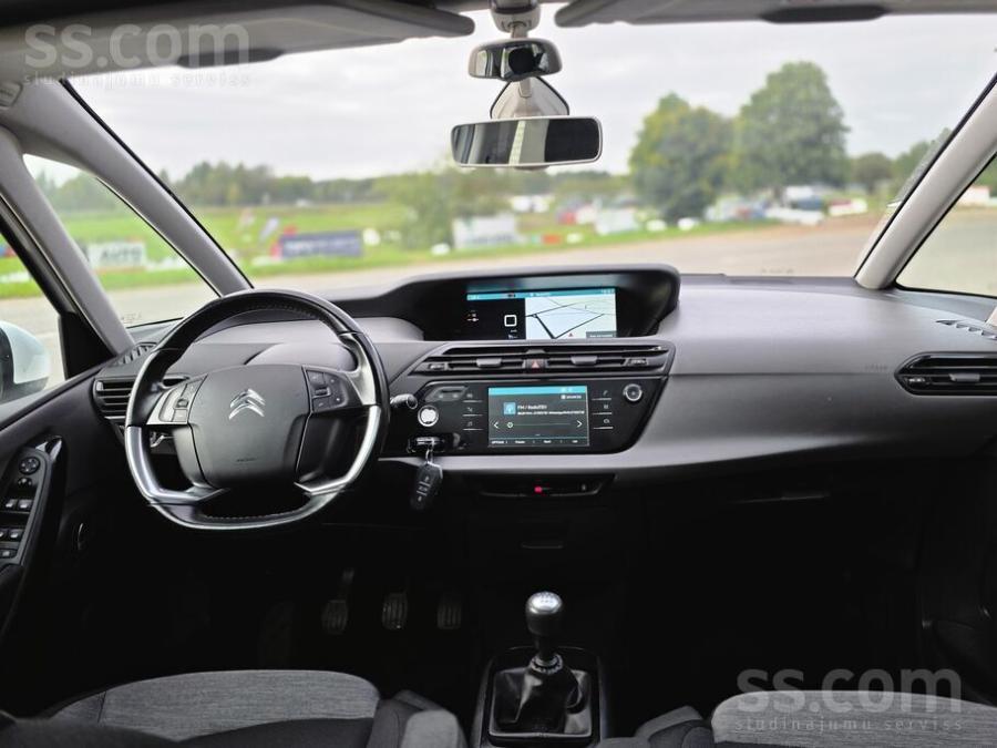 Balts Citroen c4-picasso 2017 Liepāja, ar dzinēja tilpumu 1.20 L un nobraukumu 117 tūkst. km par 6790 €, foto 11 vietnē AUTOMOTO.COM.LV