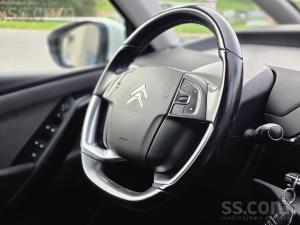 Balts Citroen c4-picasso 2017 Liepāja, ar dzinēja tilpumu 1.20 L un nobraukumu 117 tūkst. km par 6790 €, foto 16 vietnē AUTOMOTO.COM.LV
