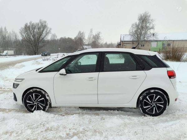 Balts Citroen c4-picasso 2019 Tauragė, ar dzinēja tilpumu 1.50 L un nobraukumu 182 tūkst. km par 6390 €, foto 5 vietnē AUTOMOTO.COM.LV