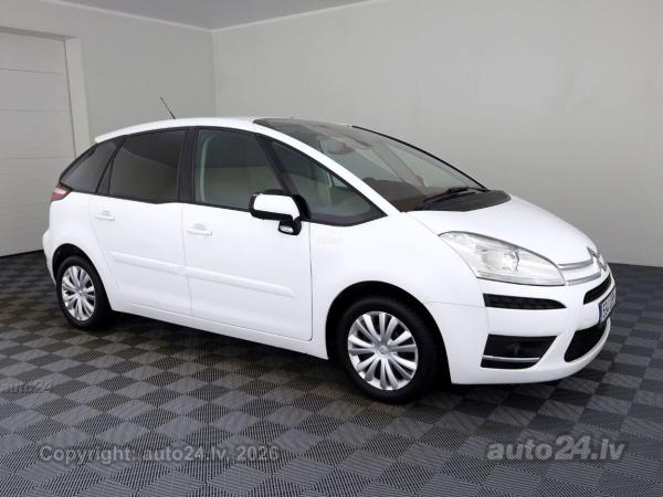 White Citroen c4-picasso 2013 in Tallinn, with an engine capacity of 1.60 L and mileage of 267 thousand km for 1999 €, photo 1 on AUTOMOTO.COM.LV