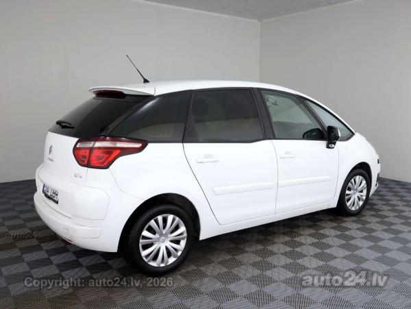 White Citroen c4-picasso 2013 in Tallinn, with an engine capacity of 1.60 L and mileage of 267 thousand km for 1999 €, photo 3 on AUTOMOTO.COM.LV