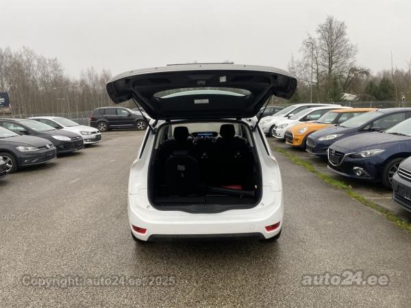 Balts Citroen c4-picasso 2017 Viljandi, ar dzinēja tilpumu 1.20 L un nobraukumu 112 tūkst. km par 7490 €, foto 11 vietnē AUTOMOTO.COM.LV