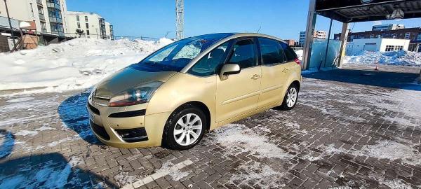 Dzeltens Citroen c4-picasso 2008 Klaipėda, ar dzinēja tilpumu 1.60 L un nobraukumu 299 tūkst. km par 2499 €, foto 8 vietnē AUTOMOTO.COM.LV