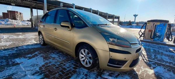 Dzeltens Citroen c4-picasso 2008 Klaipėda, ar dzinēja tilpumu 1.60 L un nobraukumu 299 tūkst. km par 2499 €, foto 10 vietnē AUTOMOTO.COM.LV