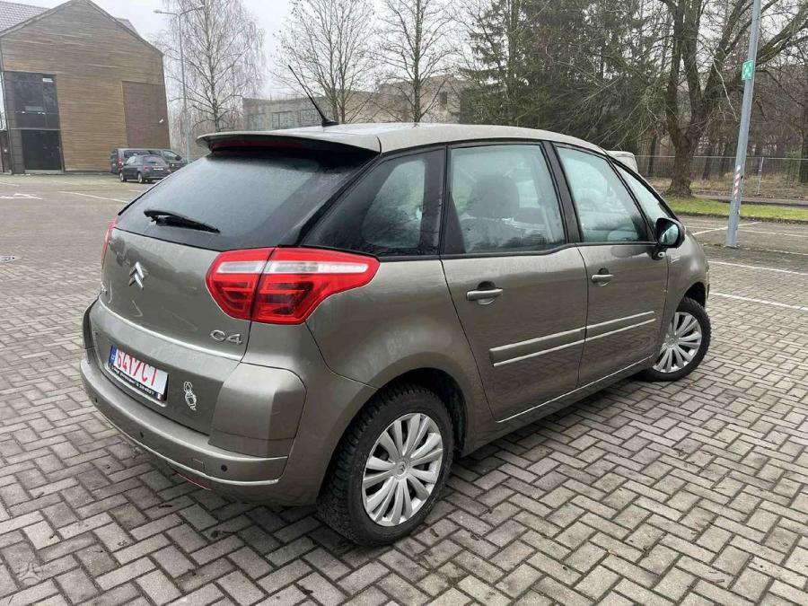 Dzeltens Citroen c4-picasso 2010 Trakai, ar dzinēja tilpumu 1.56 L un nobraukumu 242 tūkst. km par 2590 €, foto 7 vietnē AUTOMOTO.COM.LV