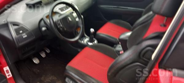 Sarkans Citroen C4 2007 Rīga, ar dzinēja tilpumu 1.60 L un nobraukumu 212 tūkst. km par 1250 €, foto 5 vietnē AUTOMOTO.COM.LV