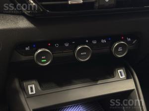 Красный Ситроен С4 2021 в Рига, объемом двигателя 1.40 л и пробегом 103 тыс. км за 19990 €, фото 22 на AUTOMOTO.COM.LV