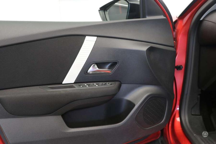 Sarkans Citroen C4 2022 Viļņa, ar dzinēja tilpumu 1.20 L un nobraukumu 75 tūkst. km par 9400 €, foto 13 vietnē AUTOMOTO.COM.LV