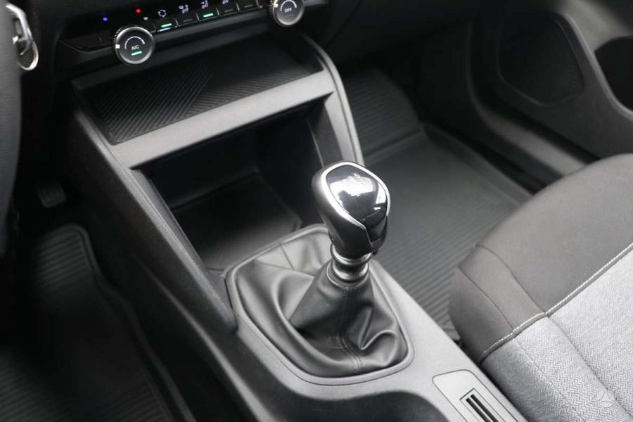 Sarkans Citroen C4 2022 Viļņa, ar dzinēja tilpumu 1.20 L un nobraukumu 75 tūkst. km par 9400 €, foto 17 vietnē AUTOMOTO.COM.LV