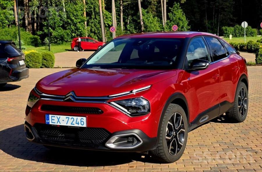 Red Citroen C4 2023 in Riga, with an engine capacity of 1.40 L and mileage of 53 thousand km for 21700 €, photo 1 on AUTOMOTO.COM.LV