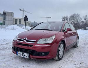 Red Citroen C4 2005 in Vilnius, with an engine capacity of 1.60 L and mileage of 295 thousand km for 650 €, photo  on AUTOMOTO.COM.LV