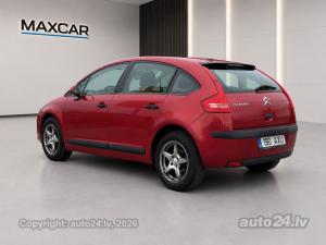 Sarkans Citroen C4 2006 Tallina, ar dzinēja tilpumu 1.60 L un nobraukumu 88 tūkst. km par 2199 €, foto 5 vietnē AUTOMOTO.COM.LV