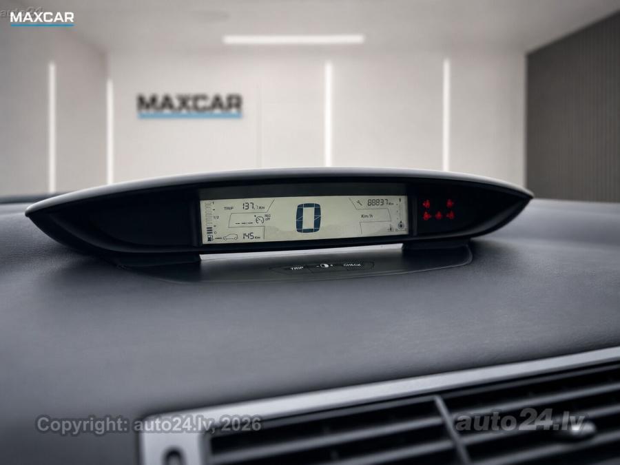 Sarkans Citroen C4 2006 Tallina, ar dzinēja tilpumu 1.60 L un nobraukumu 88 tūkst. km par 2199 €, foto 12 vietnē AUTOMOTO.COM.LV