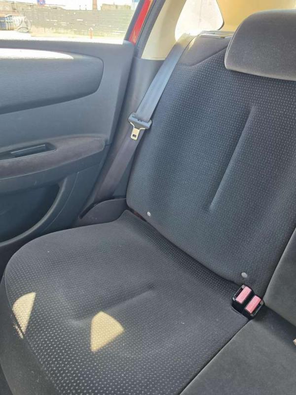 Sarkans Citroen C4 2006 Kauņa, ar dzinēja tilpumu 1.59 L un nobraukumu 139 tūkst. km par 1400 €, foto 10 vietnē AUTOMOTO.COM.LV