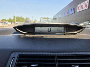 Sarkans Citroen C4 2006 Kauņa, ar dzinēja tilpumu 1.59 L un nobraukumu 139 tūkst. km par 1400 €, foto 12 vietnē AUTOMOTO.COM.LV
