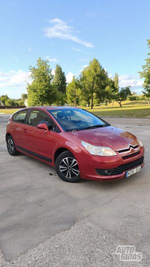 Sarkans Citroen C4 2006 Ukmergė, ar dzinēja tilpumu 1.60 L un nobraukumu 226 tūkst. km par 950 €, foto 3 vietnē AUTOMOTO.COM.LV