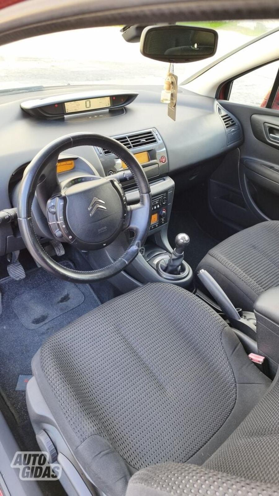 Sarkans Citroen C4 2006 Ukmergė, ar dzinēja tilpumu 1.60 L un nobraukumu 226 tūkst. km par 950 €, foto 15 vietnē AUTOMOTO.COM.LV