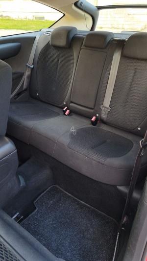 Sarkans Citroen C4 2006 Ukmergė, ar dzinēja tilpumu 1.60 L un nobraukumu 226 tūkst. km par 950 €, foto 20 vietnē AUTOMOTO.COM.LV