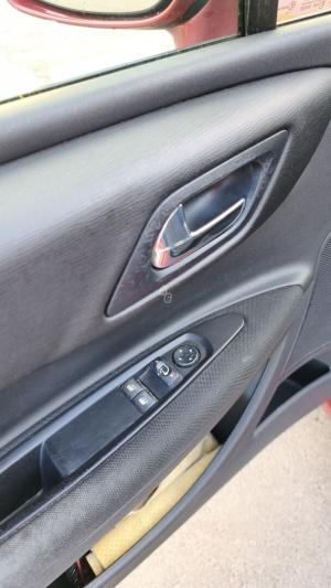 Sarkans Citroen C4 2006 Ukmergė, ar dzinēja tilpumu 1.60 L un nobraukumu 226 tūkst. km par 950 €, foto 21 vietnē AUTOMOTO.COM.LV