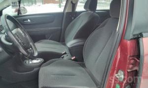 Red Citroen C4 2007 in Riga, with an engine capacity of 1.60 L and mileage of 186 thousand km for 1350 €, photo 3 on AUTOMOTO.COM.LV
