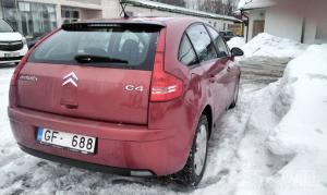 Red Citroen C4 2007 in Riga, with an engine capacity of 1.60 L and mileage of 186 thousand km for 1350 €, photo 5 on AUTOMOTO.COM.LV